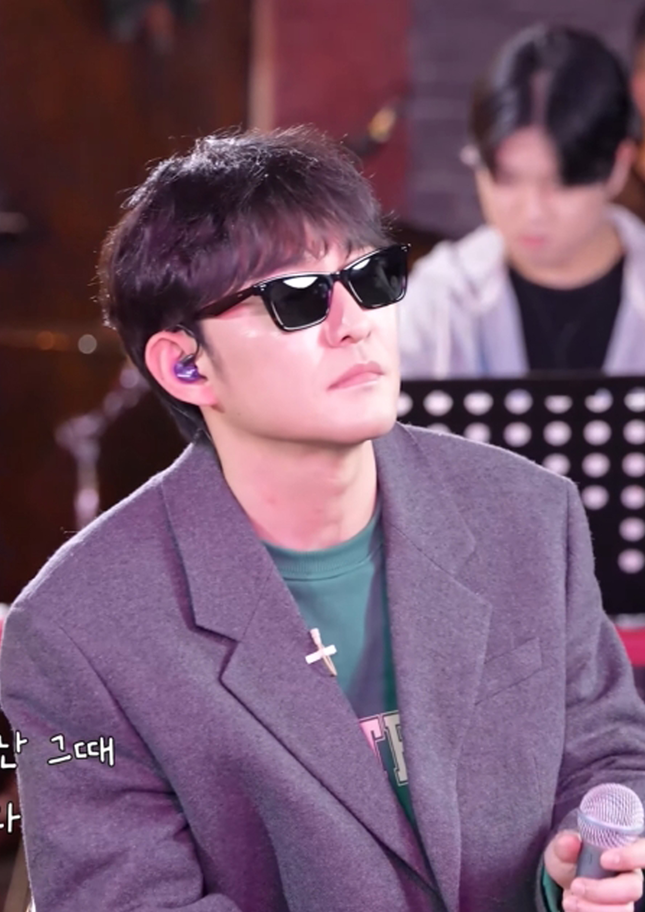 어크루 아이웨어 : Wear Inspirde